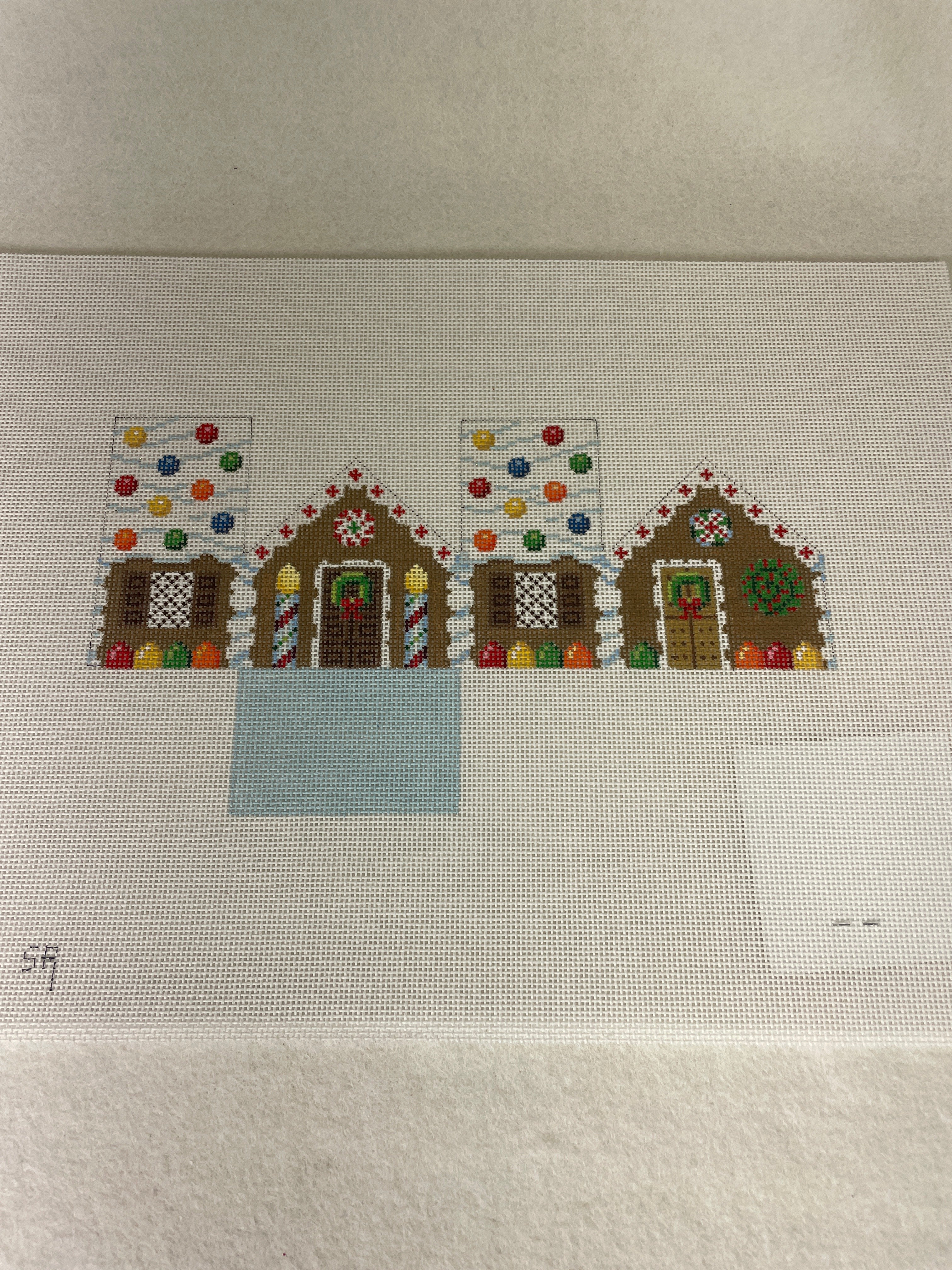 * Susan Roberts Needlepoint 5506-18 Gingerbread Mini House – Beehive ...